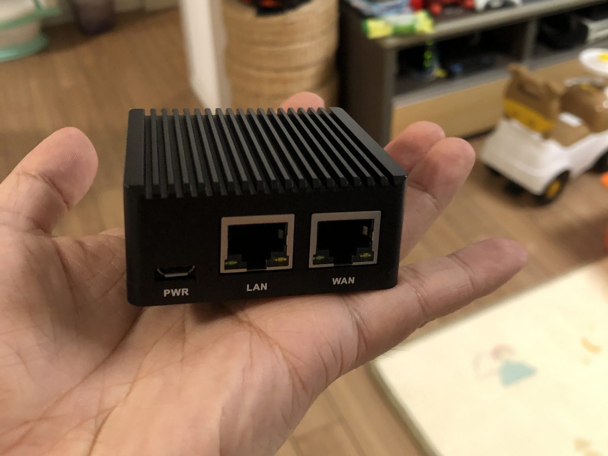 「软路由」R2C/R2S/R4S最新OpenWRT固件推荐（7月19日更新）-aRAY「爱生活.爱剁手.爱折腾」